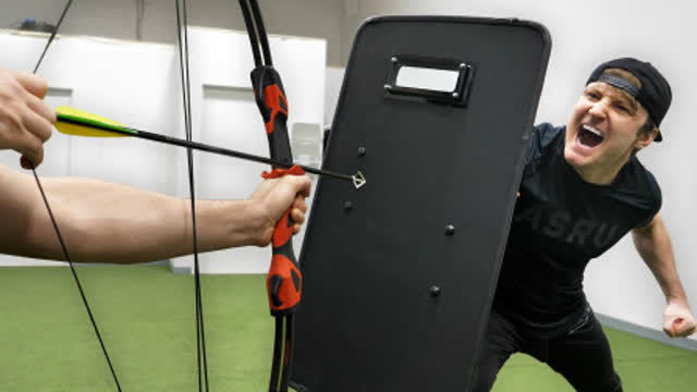 各种道具测试防爆盾,本以为非常容易破,测试后才知道多坚固