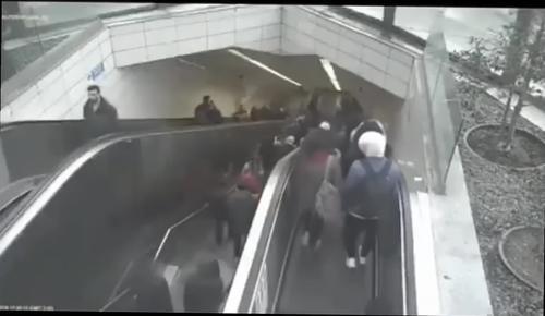 可怕的电梯事故, 最后一个记录了美女的最后一秒钟