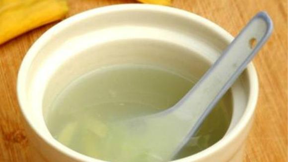 用大蒜蒸水,功效竟然如此强大,再顽固的感冒也能治好
