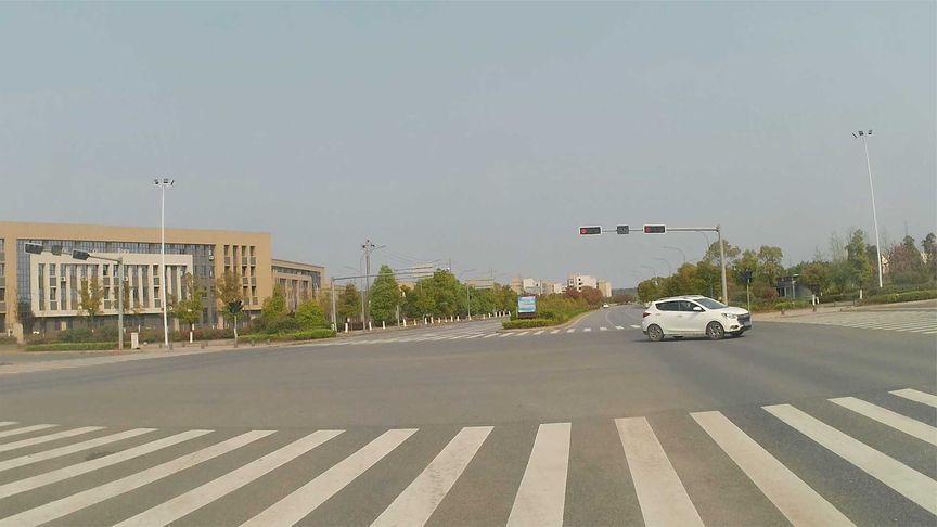 行车记录仪第一视角拍摄交通安全视频