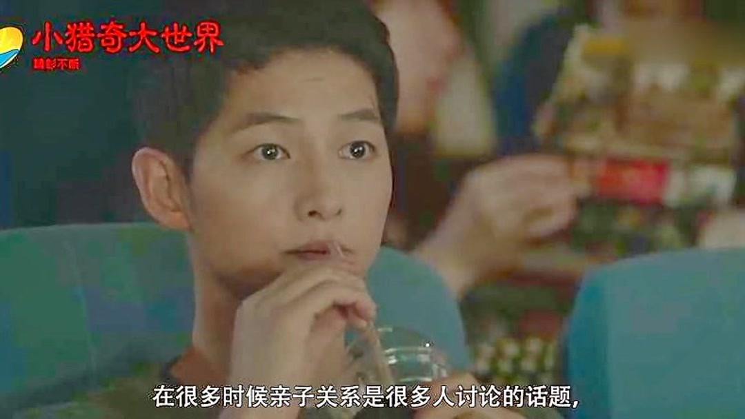 女儿逼母亲跳钢管舞,母亲穿黑丝网裙上场,涂磊:好性感的姐姐