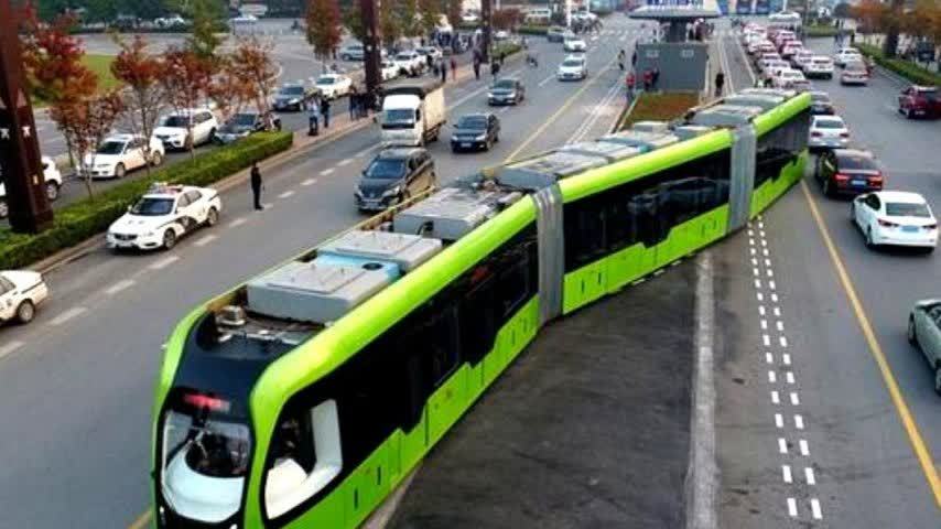 中国首辆无轨火车诞生,巧妙利用传感技术,已经成功上线