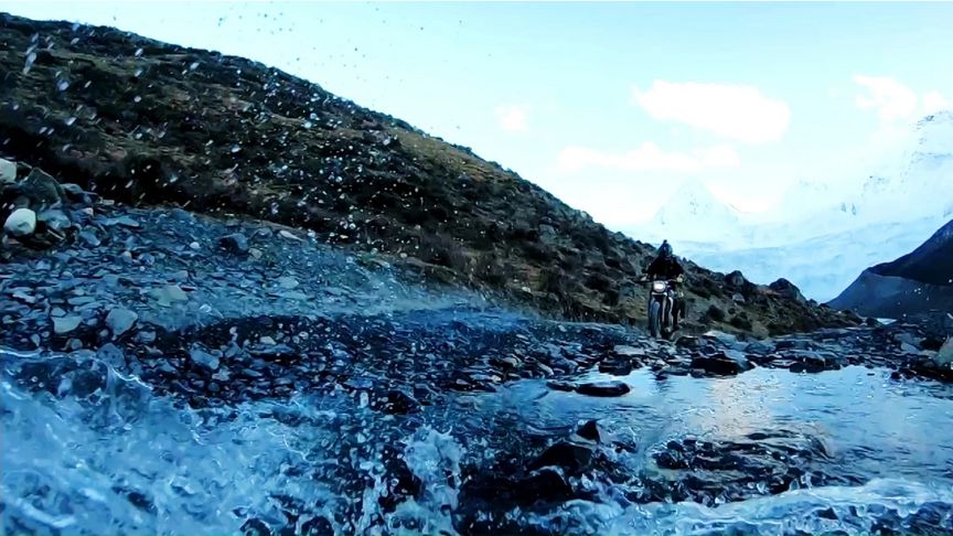 这不是什么摩托车宣传片,这是我为两位好兄弟拍的一段真实记录