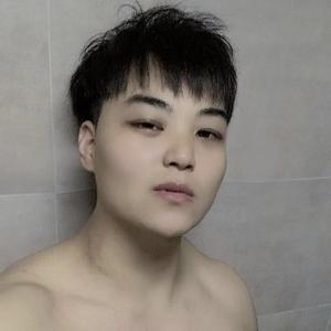 帅丶潘安吖 