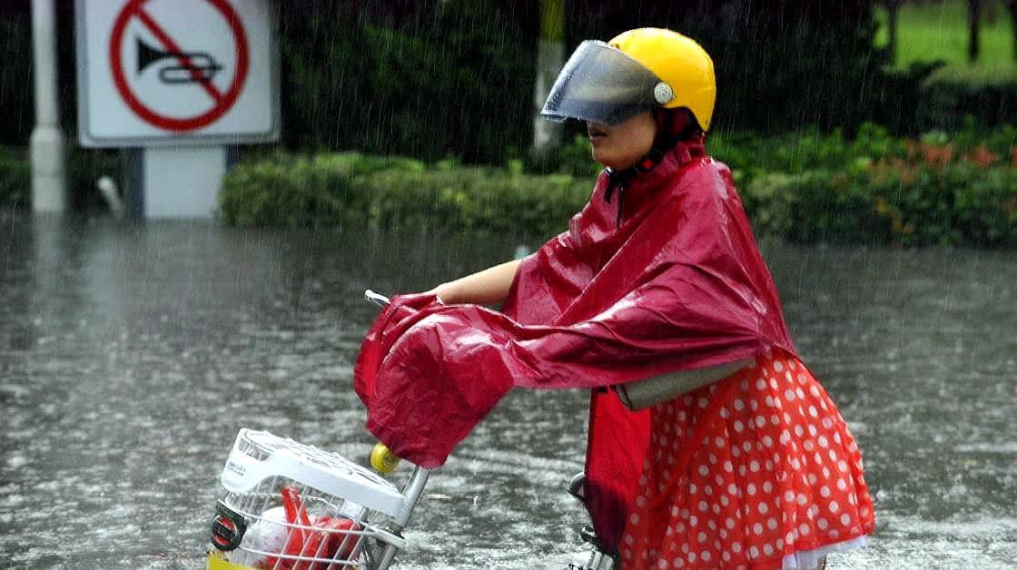 世界上最潮湿的地方,年降雨量高达12500毫米,全年看不见太阳