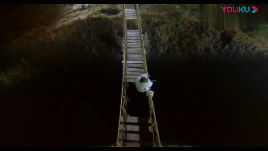 林正英意外发现外国僵尸,没想到镇尸符对他没用!