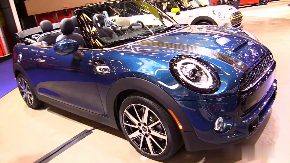 车展实拍Mini Cooper S敞篷版,外观造型很拉风