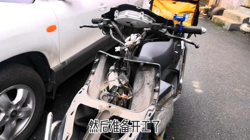 修理电动车外卖小哥教你两招,保证让你节约几大百,修电动车干货