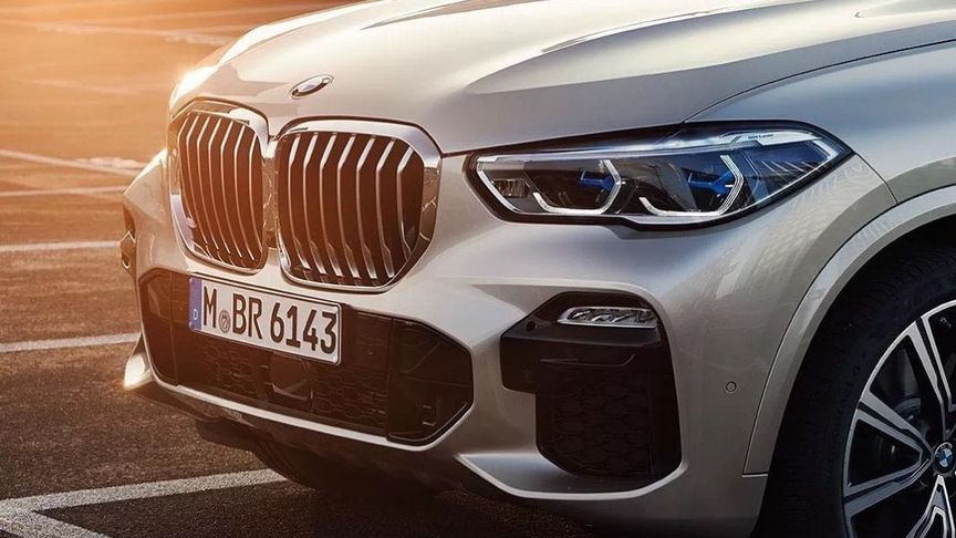 BMW 电动尾门高低怎么设置?