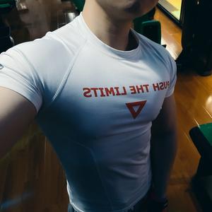 自称小胖子的小胖子 