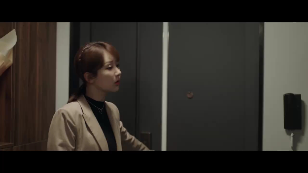 论顾魏“装病”都有哪些环节设计,留门、晕倒、配合东倒西歪的玻璃...
