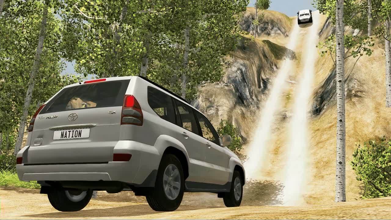 酸爽的爬坡竞技画面,丰田霸道vs宝马5系vs奥迪Q5,车祸模拟器