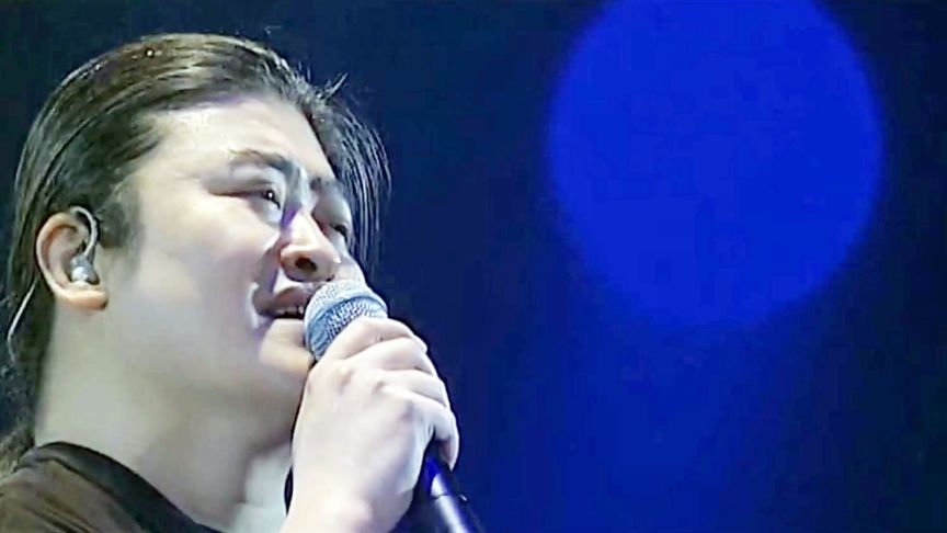 无法超越的经典:刘欢《弯弯的月亮》欢歌演唱会现场版