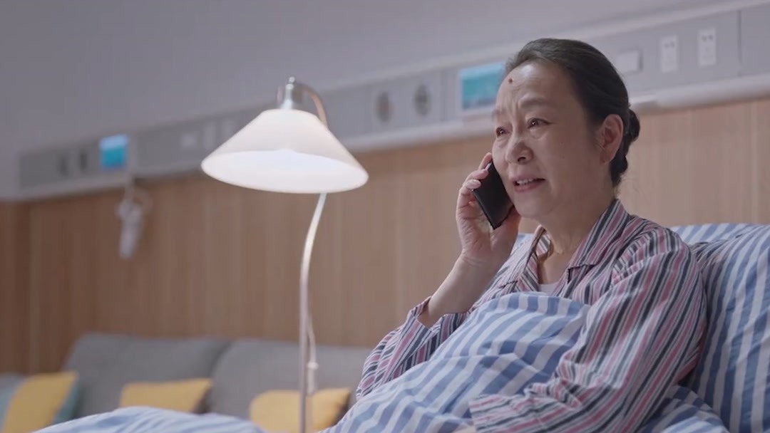 突围:奚美娟这段戏太绝了,导演全程哭着拍完!真不愧是老戏骨啊