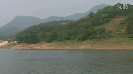 夜晚钓鱼视频_怎样夜钓黄颡鱼_夜光棒调漂