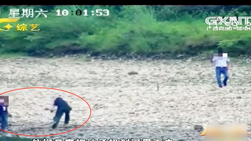 桂林全州因村民破坏导致一艘采砂船侧翻下沉,当地警方已介入调查