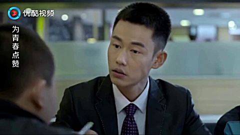 大学毕业生找不到工作,在快餐店帮初中生写作业,报酬令人发笑