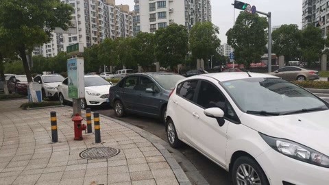 侧方位停车和倒车入库的详解,掌握后,或许你也能一盘子倒进去