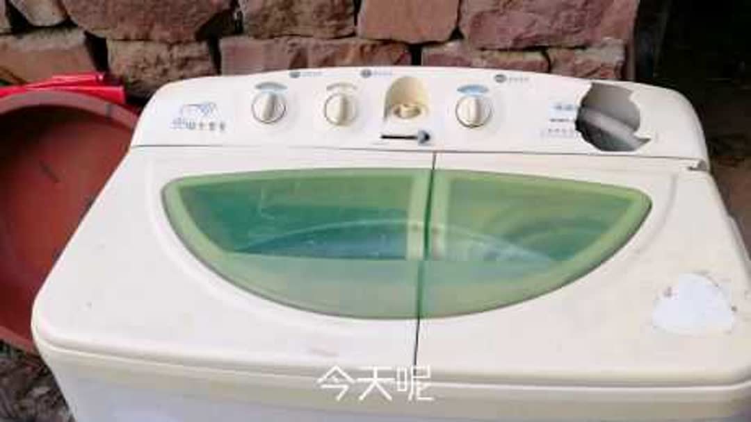 农村常见,双筒洗衣机,不能脱水转的慢咋回事?一根铁丝就能修好