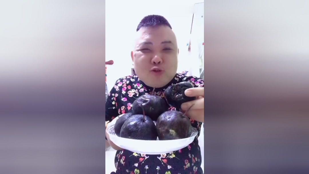 东北大冻梨,冰凉可口真甜