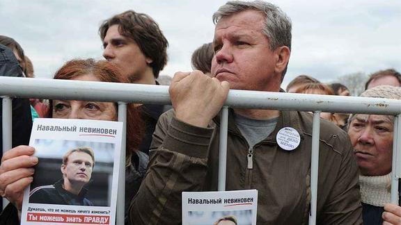 美这次真惹到俄罗斯了!俄外交部强硬发声,此时此刻中国态度鲜明