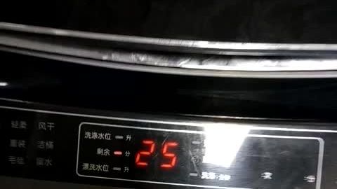 美的洗衣机8000系列数字乱跳-典型触摸屏故障-需要更换触摸屏