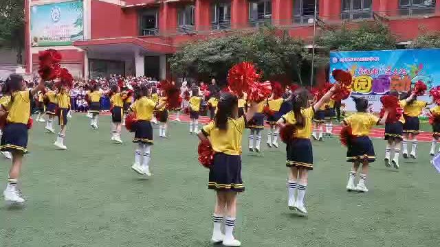 学校运动会开幕式