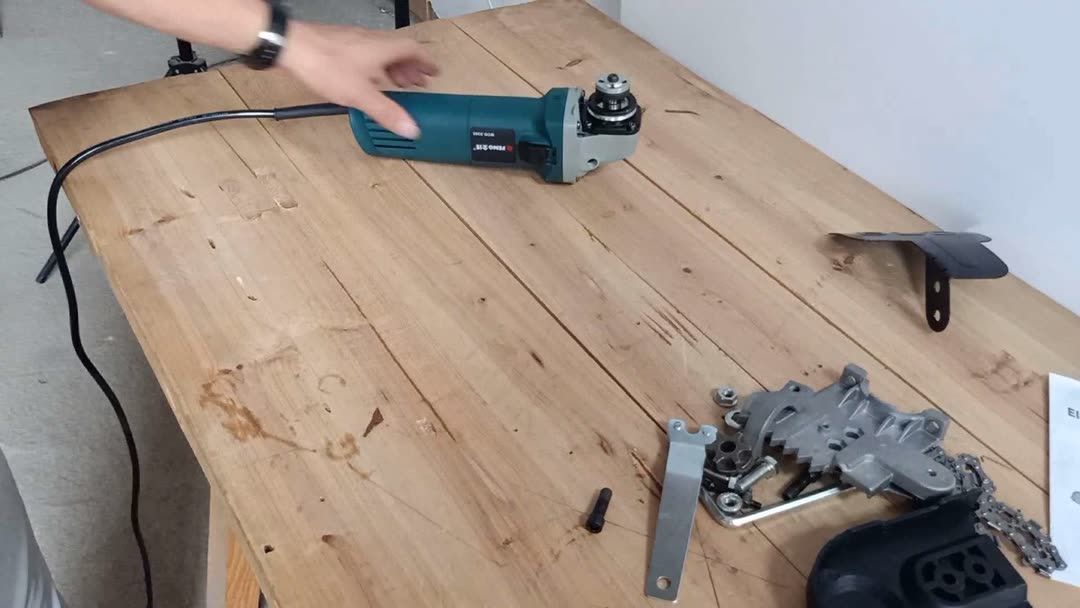 角磨机电链锯安装使用视频