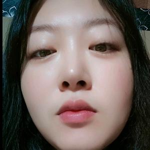 一个胖胖的妞 