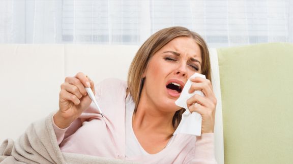 打喷嚏、咳嗽会漏尿?多半是3个因素在“作怪”,女性多注意