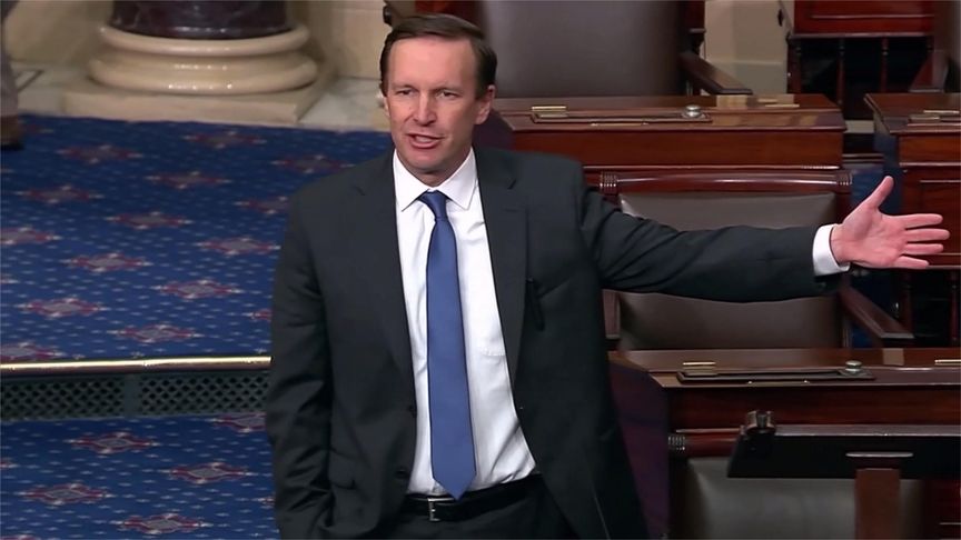 德州小学枪击案后美国参议院议员灵魂拷问大佬们:我们到底在干嘛