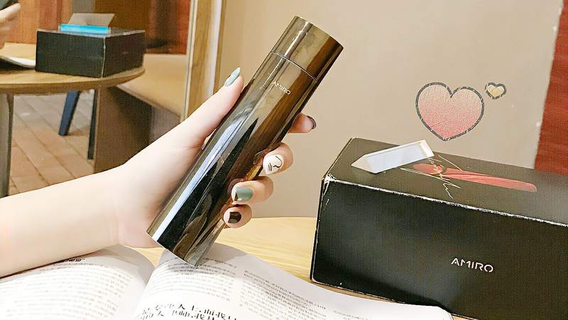 要想看起来比同龄人更年轻,AMIRO美容仪安排起来