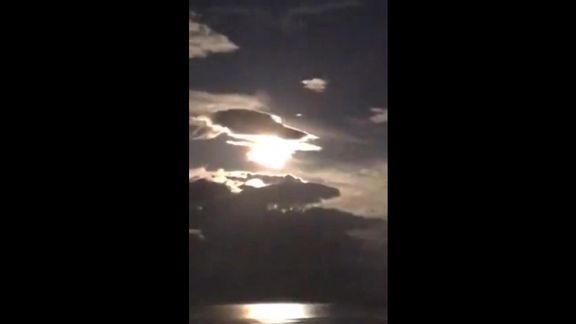 中秋之夜,小行星撞地球