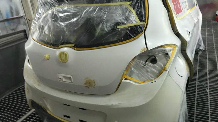 专业汽车喷漆凹凸修复烤漆