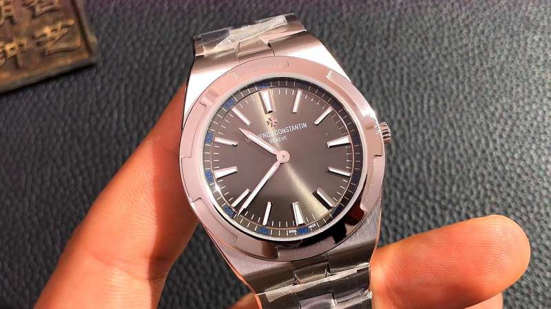 除了鹦鹉螺,江诗丹顿纵横四海也称得上钢表之王