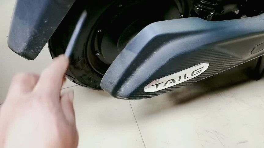 转把三速出故障,一招教你轻松搞定。#电动车维修 #维修#服务至上