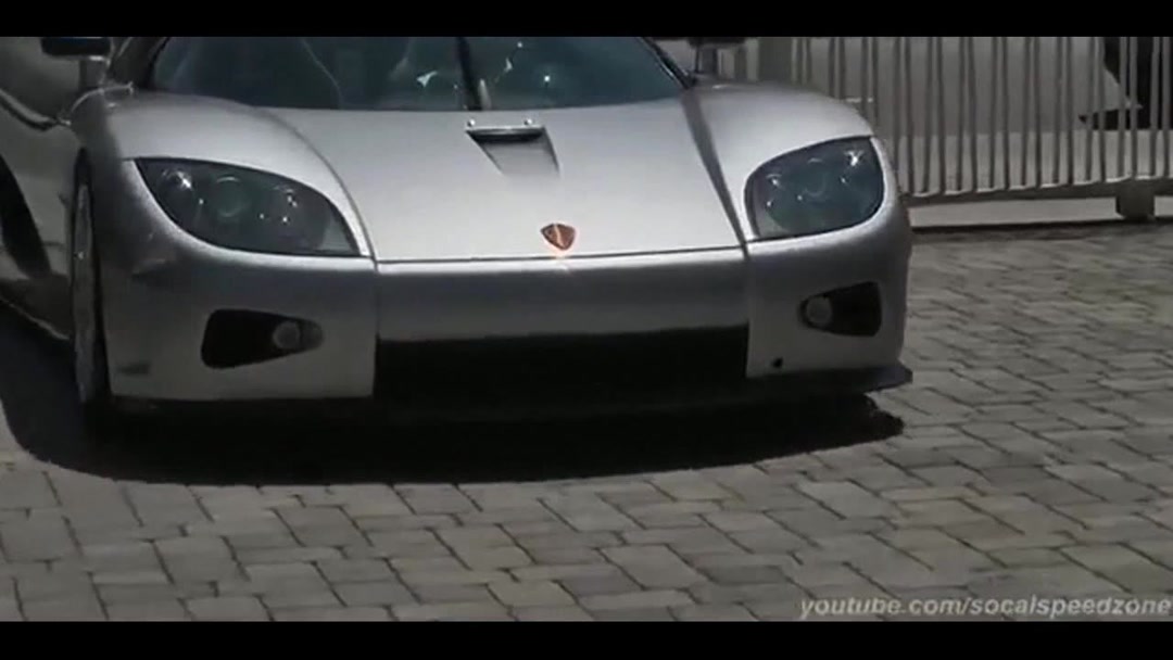 柯尼赛格CCX在超跑经销商比利佛山庄