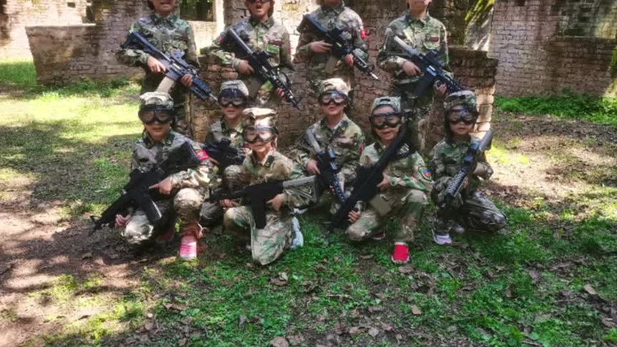 现代版的战争。#真人cs #射击训练