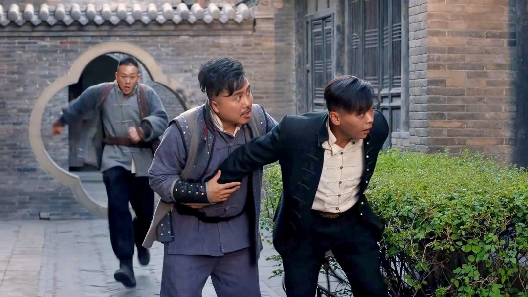 义道:秦天义小聪明不断,把表调慢怕被爷爷骂