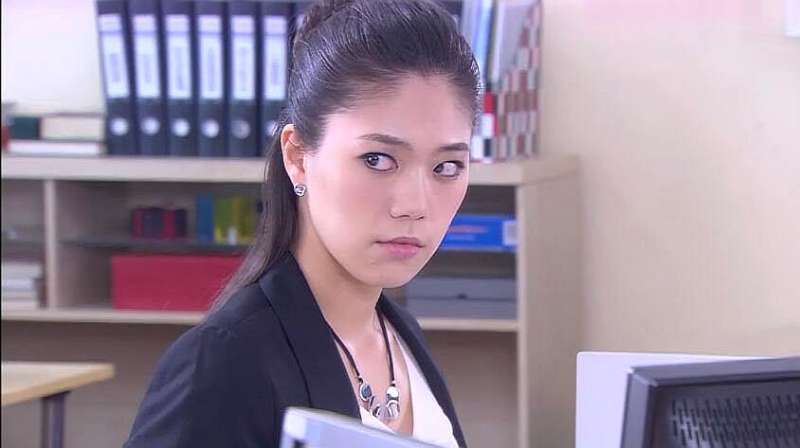 杜拉拉升职记:拉拉进步显著被重视,怎料引来同事嫉妒,对她不满