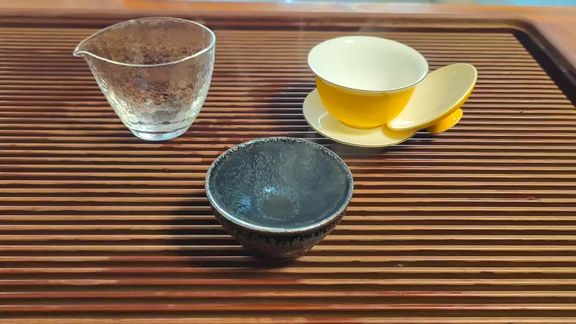 早茶喝起,煮陈皮泡白茶,举杯思前程!