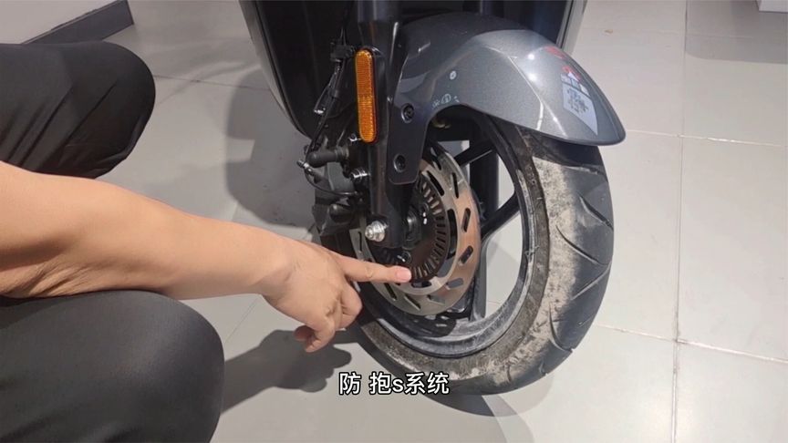 17999的两轮电动车来了,时速120不改装,合法上牌上路!