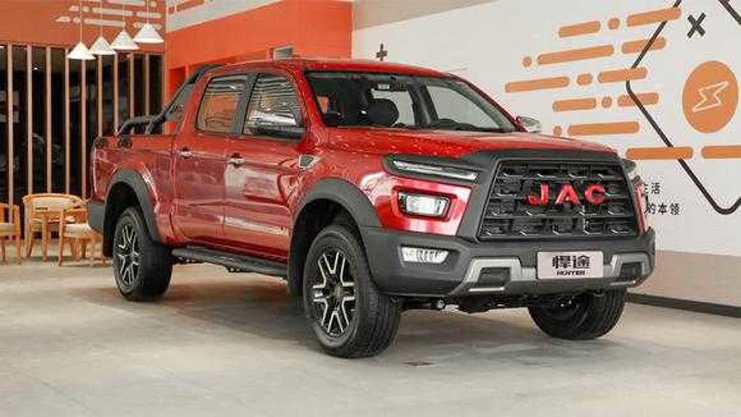 外观霸气、内饰不输乘用车,江淮高端皮卡悍途上市,不到13万起售