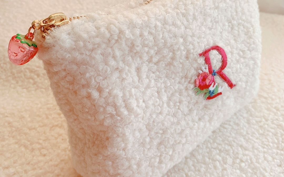 蘑蘑针手工|毛茸茸的冬日暖阳|奶白刺绣羊羔绒|口金包|收纳袋|手提包教程