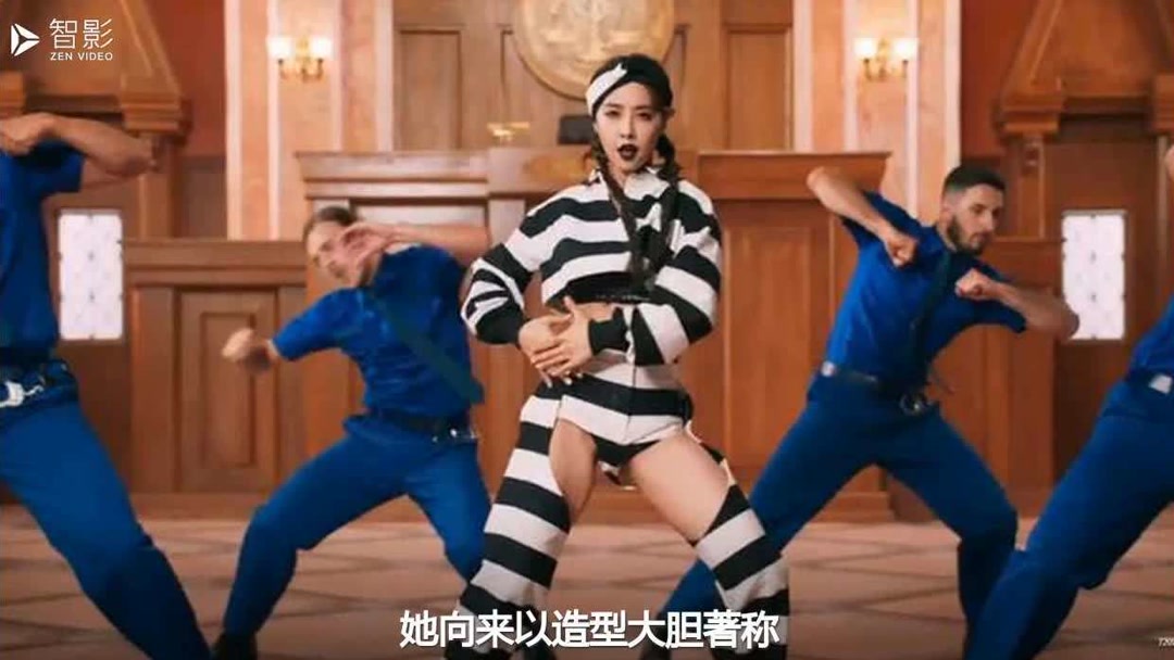 蔡依林新歌MV造型辣眼睛,裤裆都剪掉了,往日雷人造型回顾