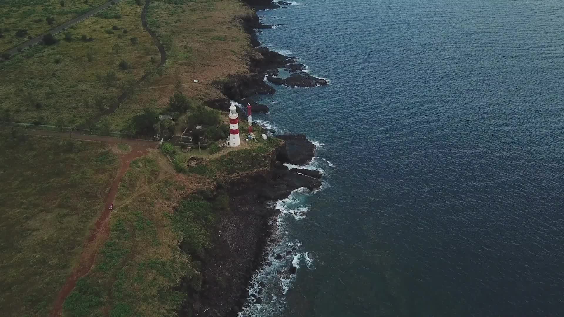 【 HD 免费可商用视频素材 】作品:Drone 作者:Yuveern