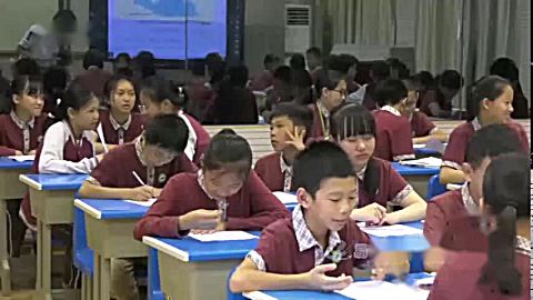 六 快乐足球——比例尺_信息窗二(用比例尺解决问题1)_第一课时(青岛...