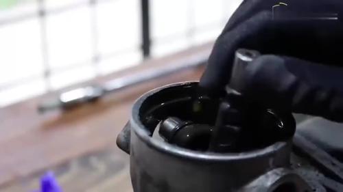 拆装70年代的跑车变速箱,牛人拆解,品质确实不错