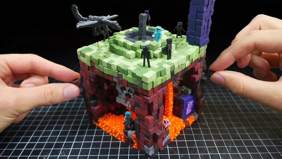 手办:用聚合粘土中制作《我的世界》雷艇,真酷!