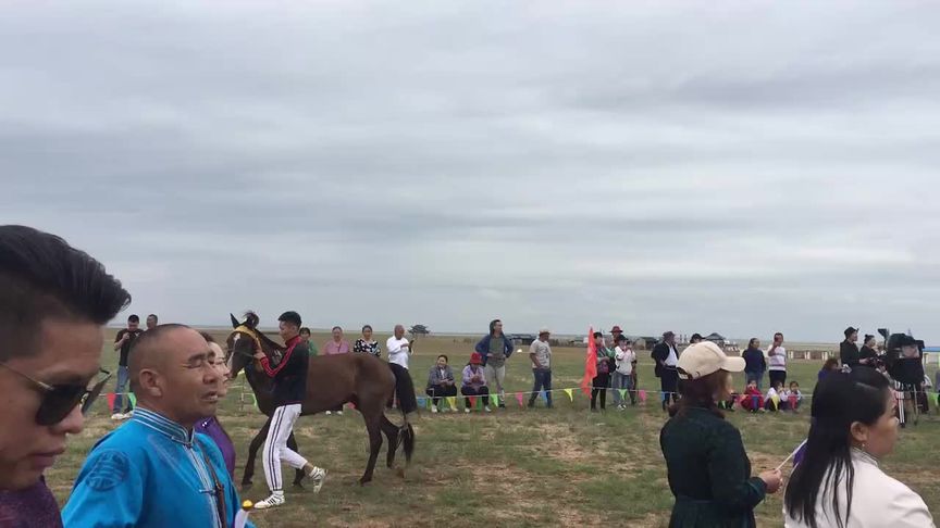 蒙古族盛会那达慕